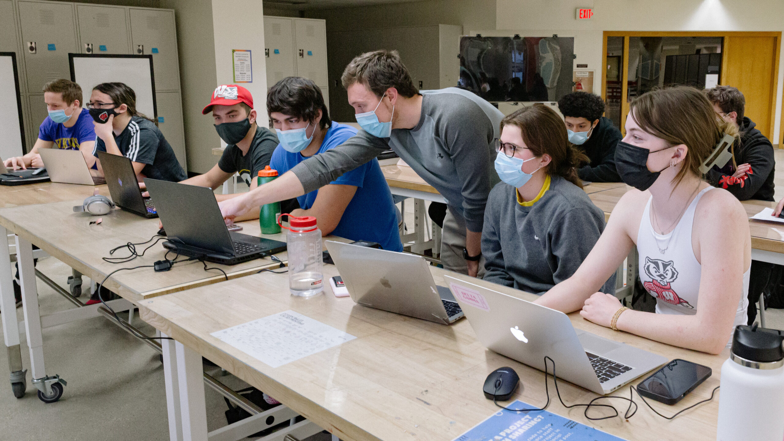 Building community and shaping context: Unique new course offers real-world intro to nuclear ...