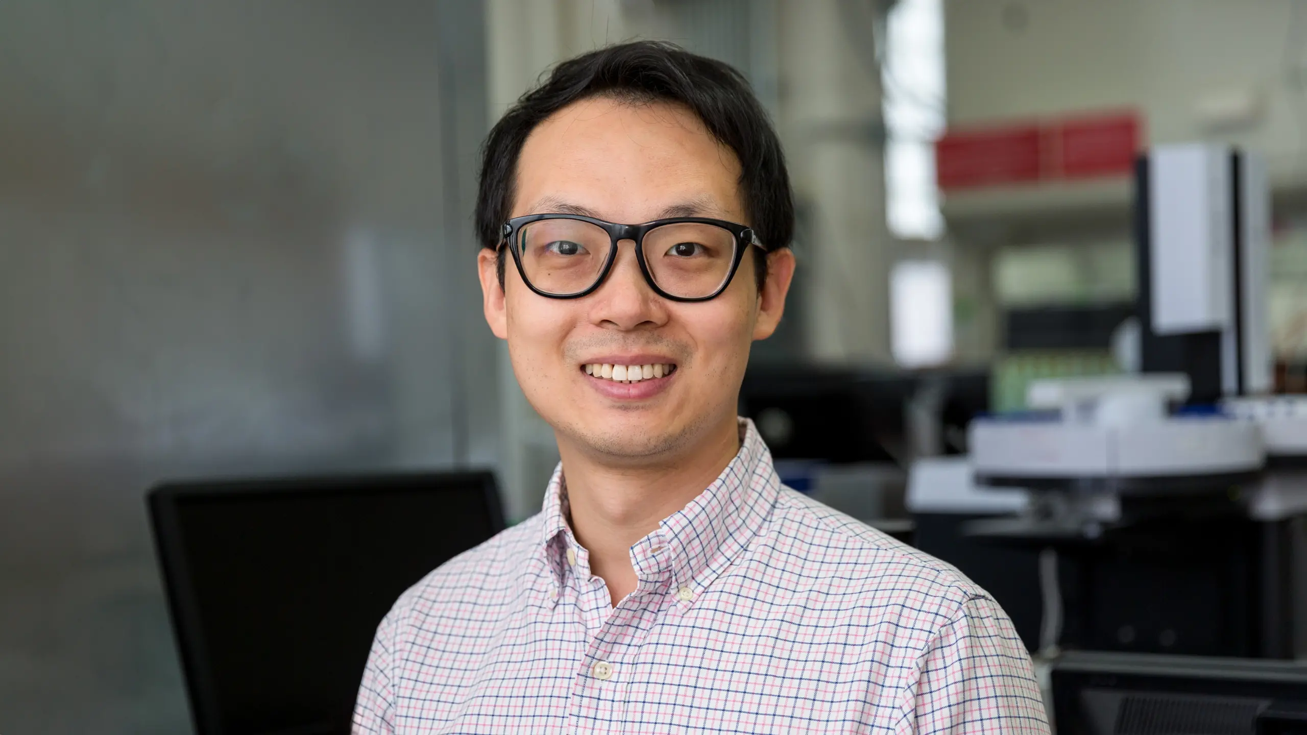 Houqian Li Wins Inaugural ACS Early Career Postdoctoral Faculty Bridge ...