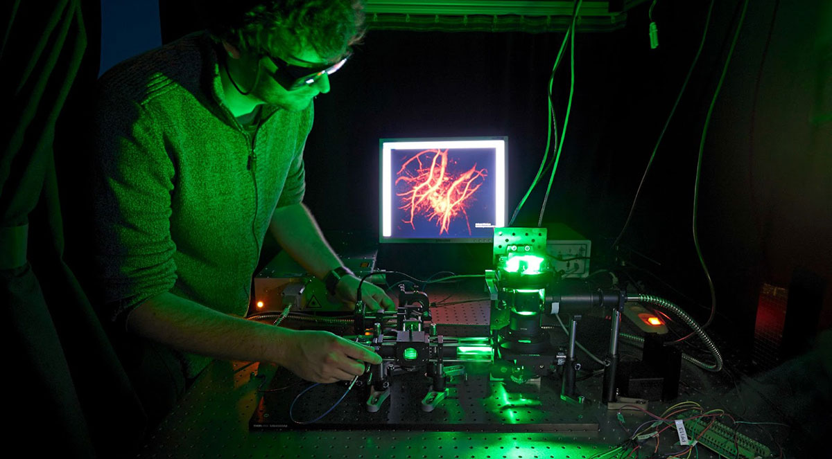 Bartels aims to shatter ‘ballistic barrier’ in imaging - College of ...