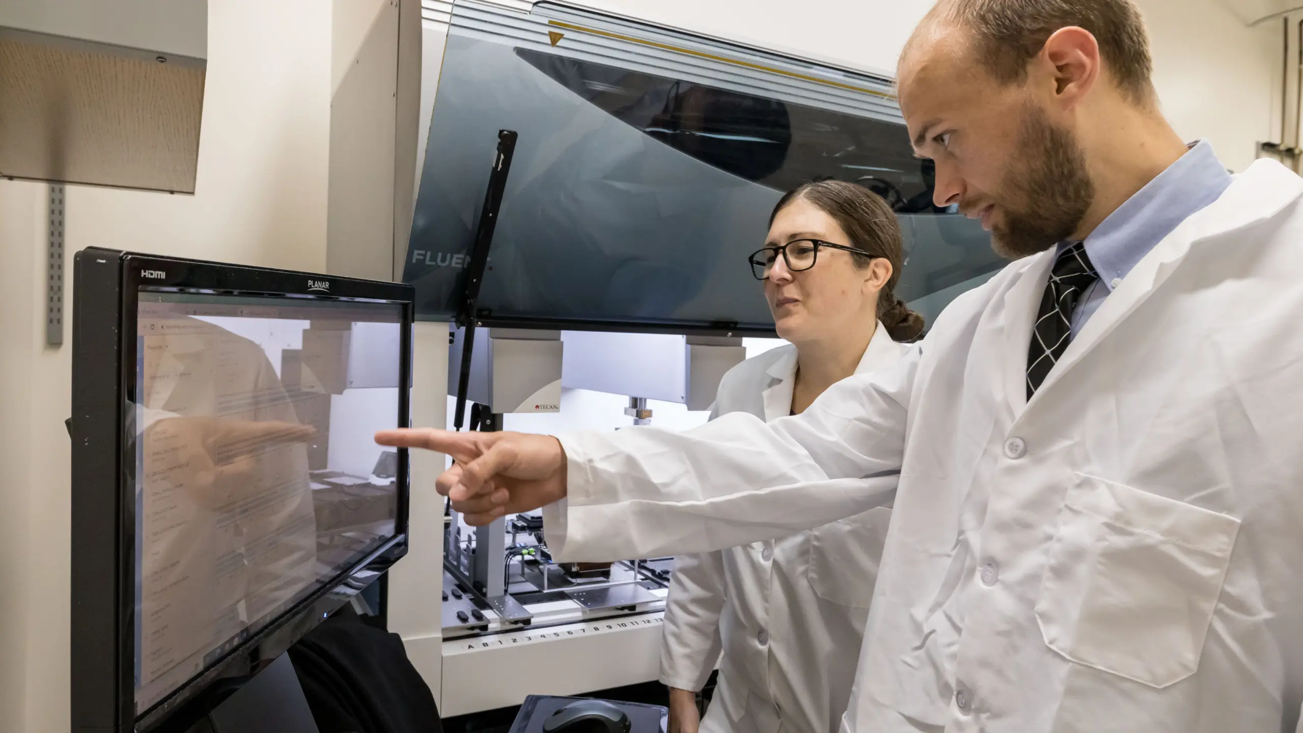 Machine learning illuminates experimental design for synthetic biology ...