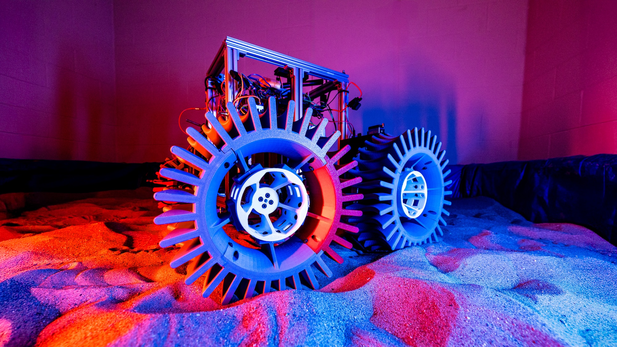 Robotic space rovers keep getting stuck. UW engineers have figured out ...