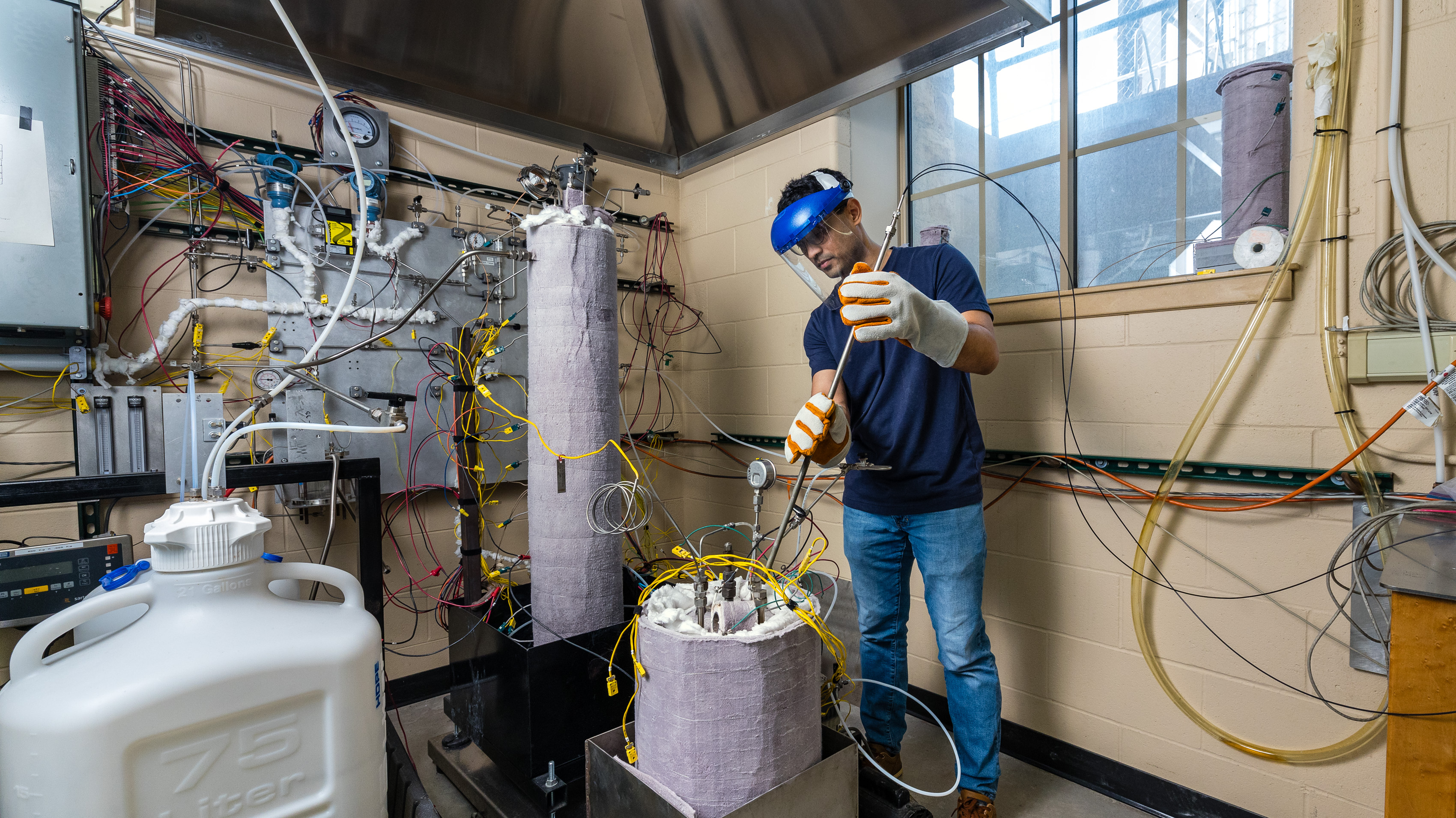 Ultra-rugged sensor can monitor molten salt chemistry in energy systems ...