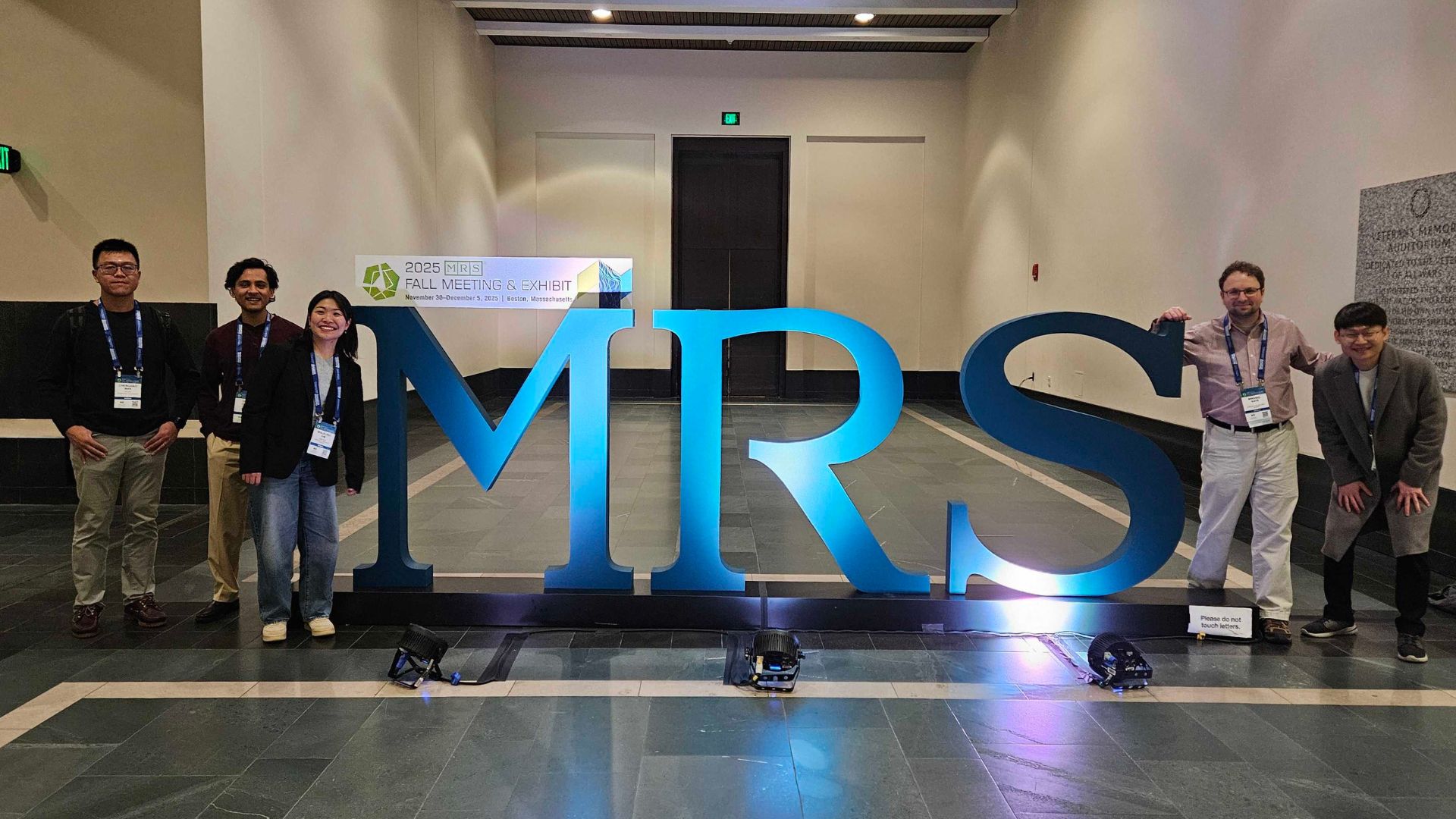 ECE researchers shine at Materials Research Society meeting - College ...